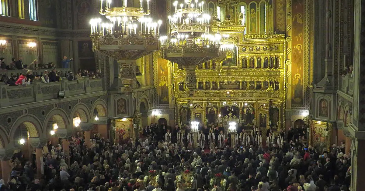 Mitropolitul Ioan e parolist; corul Madrigal la Timișoara! - Stiri din ...